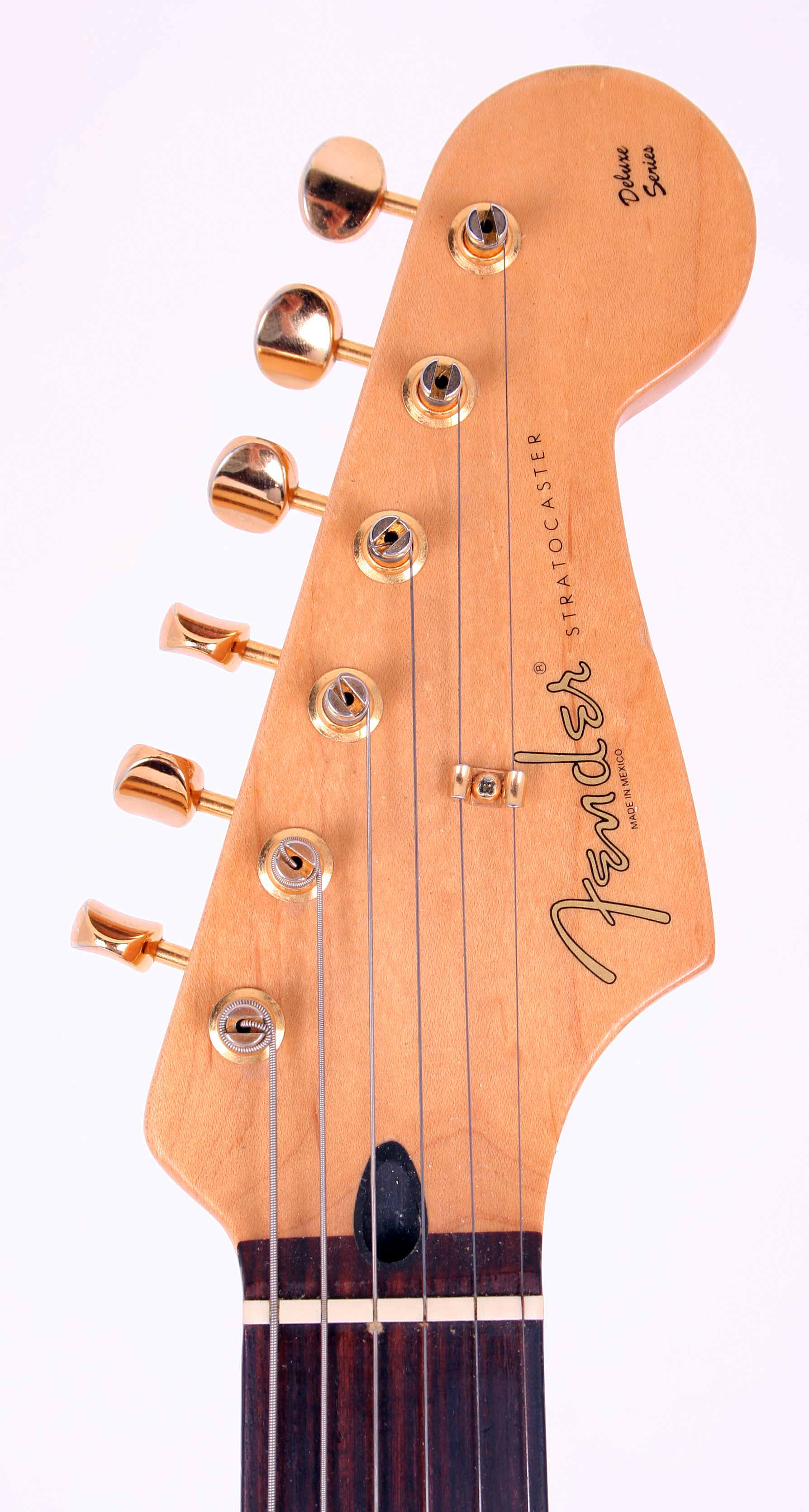 FENDER Deluxe Super Stratocaster 2002 - Music Corner Hannover